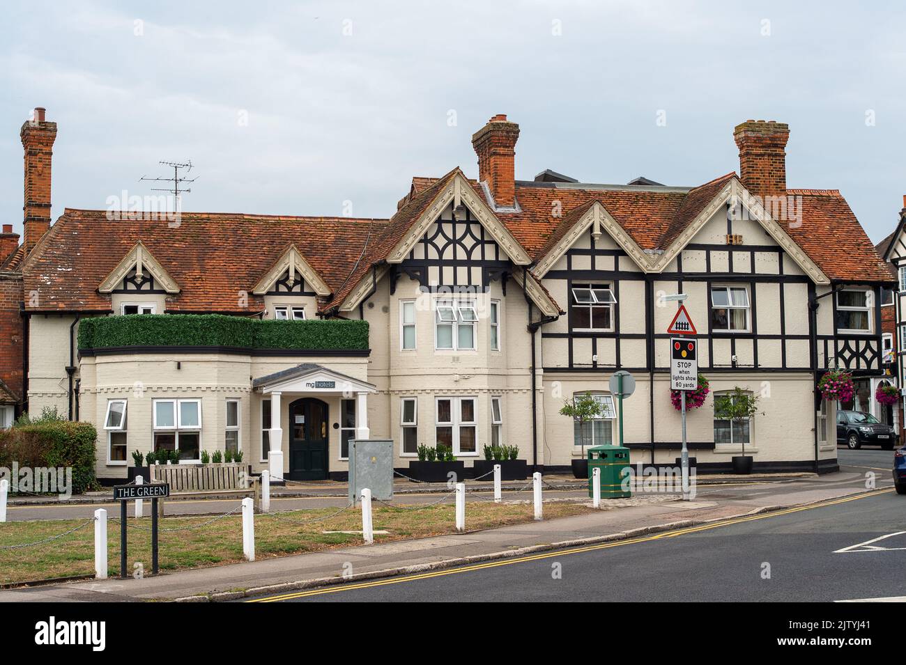 Datchet manor hotel hi-res stock photography and images - Alamy