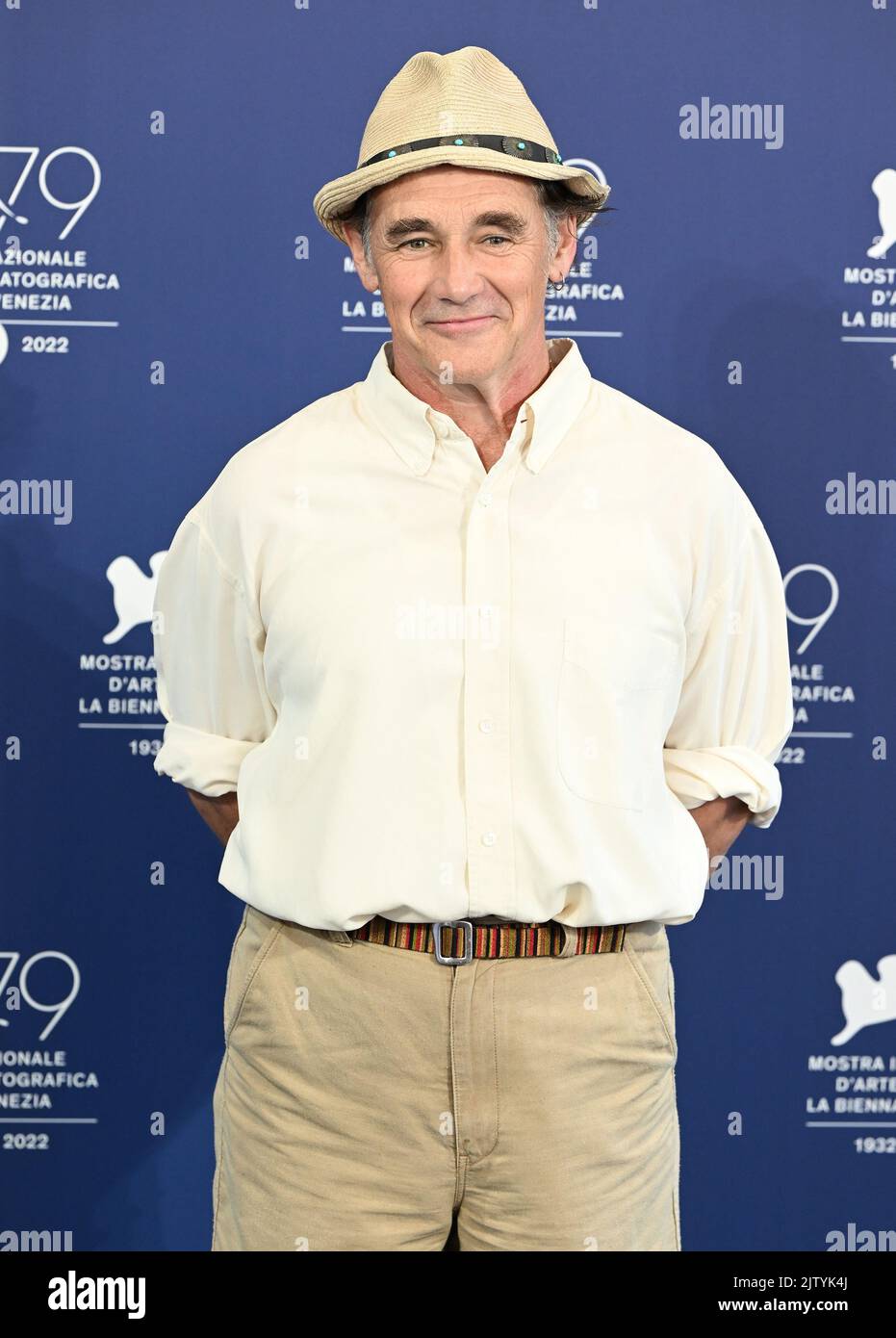 Venice, Italy. 02nd Sep, 2022. British actor Mark Rylance attends the ...