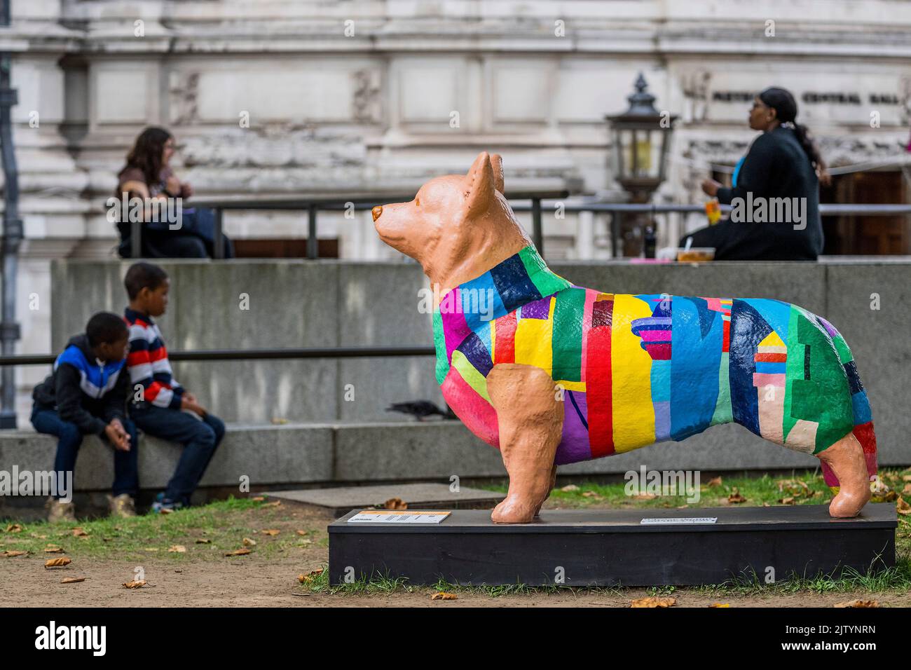 London, UK. 2nd Sep, 2022. Rowana Mallett's corgi on QEII Centre Green ...
