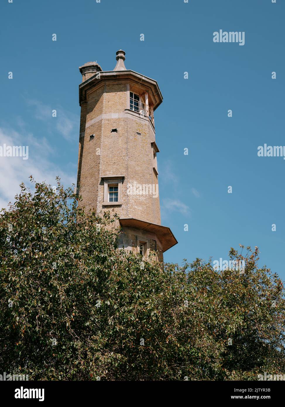 Harwich High Lighthouse museum - The architecture of Harwich Old Town ...