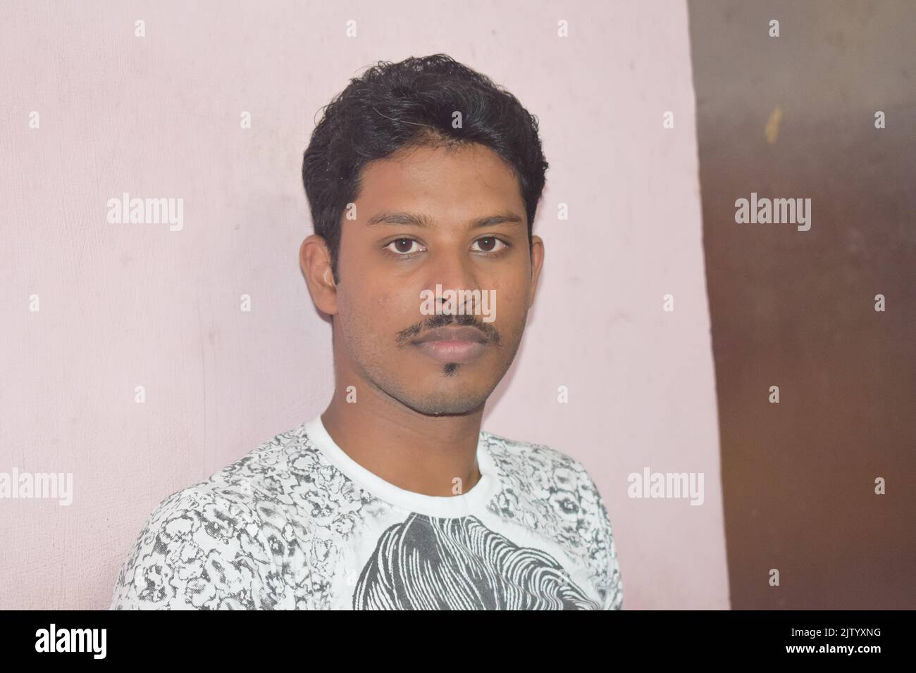 Mature handsome indian man hi-res stock photography and images - Alamy