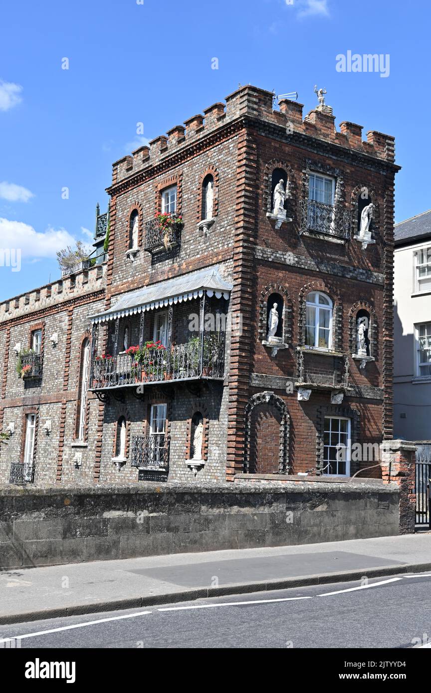 Toll house stands hi-res stock photography and images - Alamy