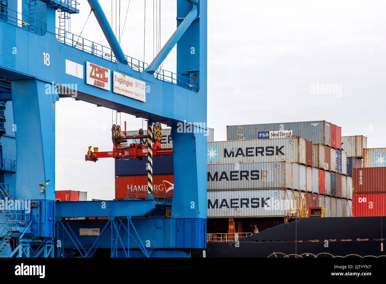 Bremerhaven terminal hi-res stock photography and images - Alamy