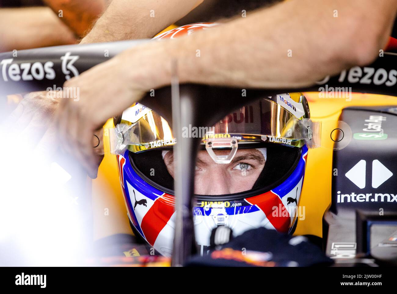 Zandvoort, Netherlands. 02nd Sep, 2022. ZANDVOORT - Max Verstappen (Red Bull Racing) in the pit ...