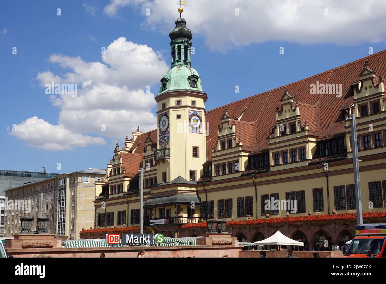 Altstadt square hall hi-res stock photography and images - Alamy