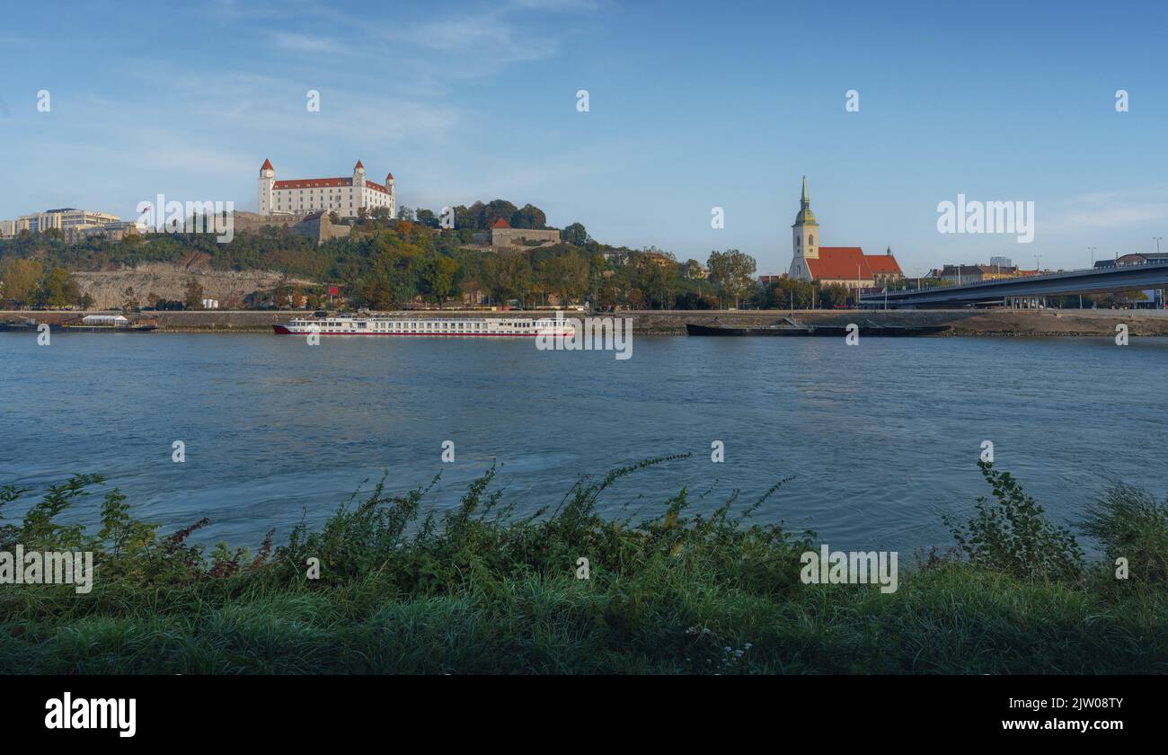 Bratislava castle and skyline hi-res stock photography and images - Alamy
