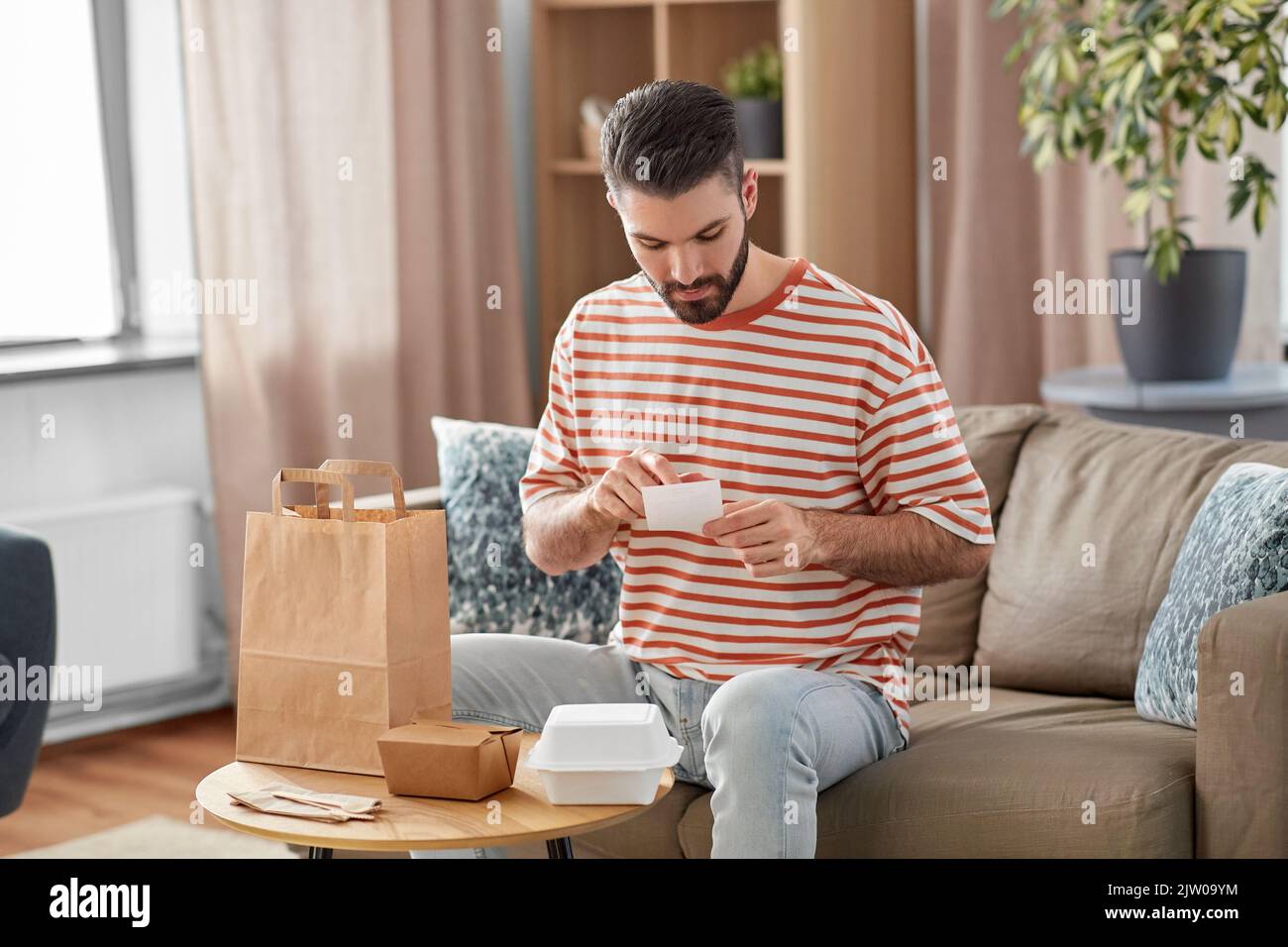 Food bill hi-res stock photography and images - Alamy