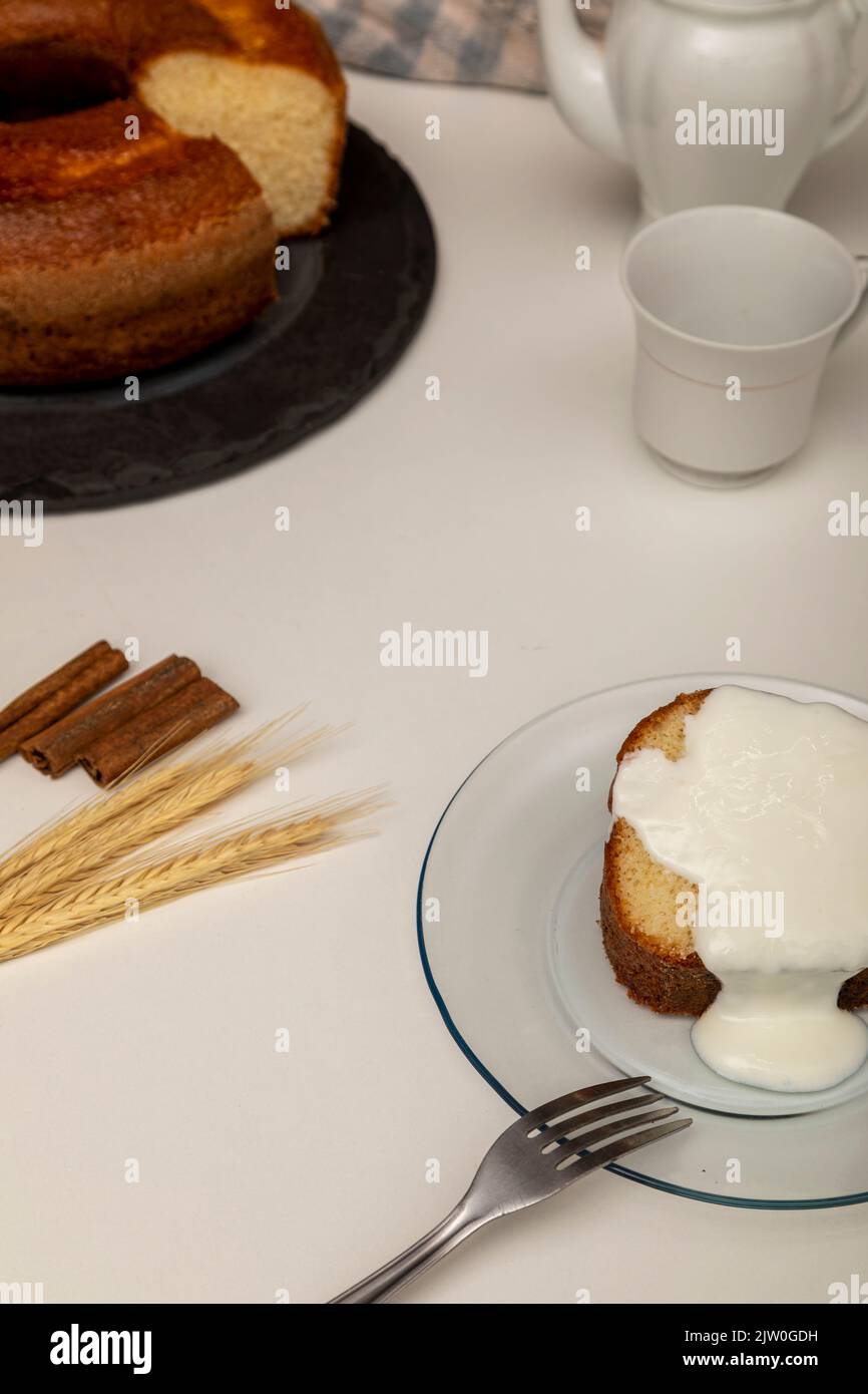 Natural yogurt cake with cinnamon Stock Photo - Alamy