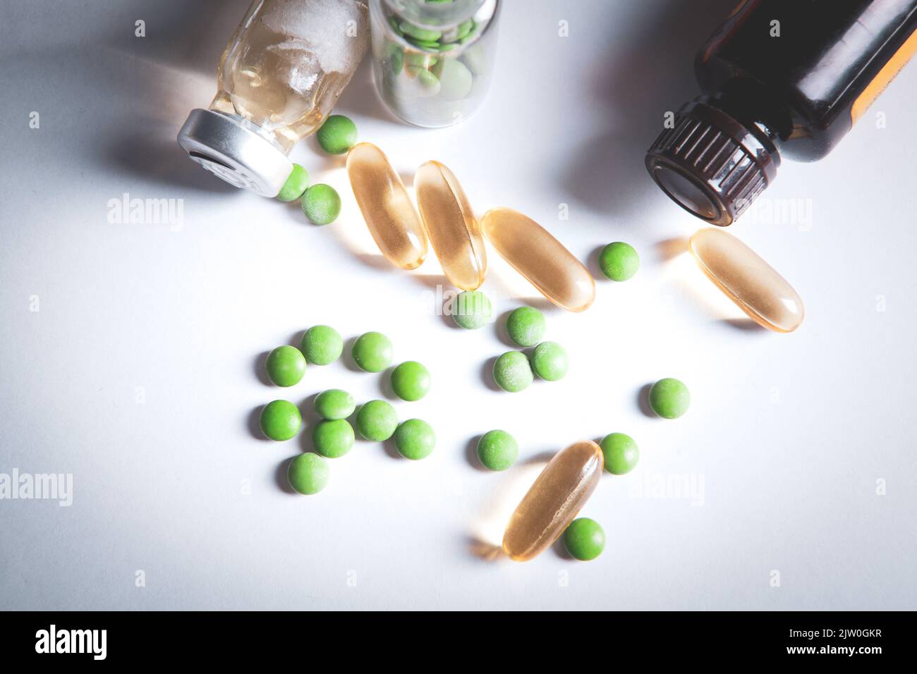 medicinal capsules on the table Stock Photo - Alamy