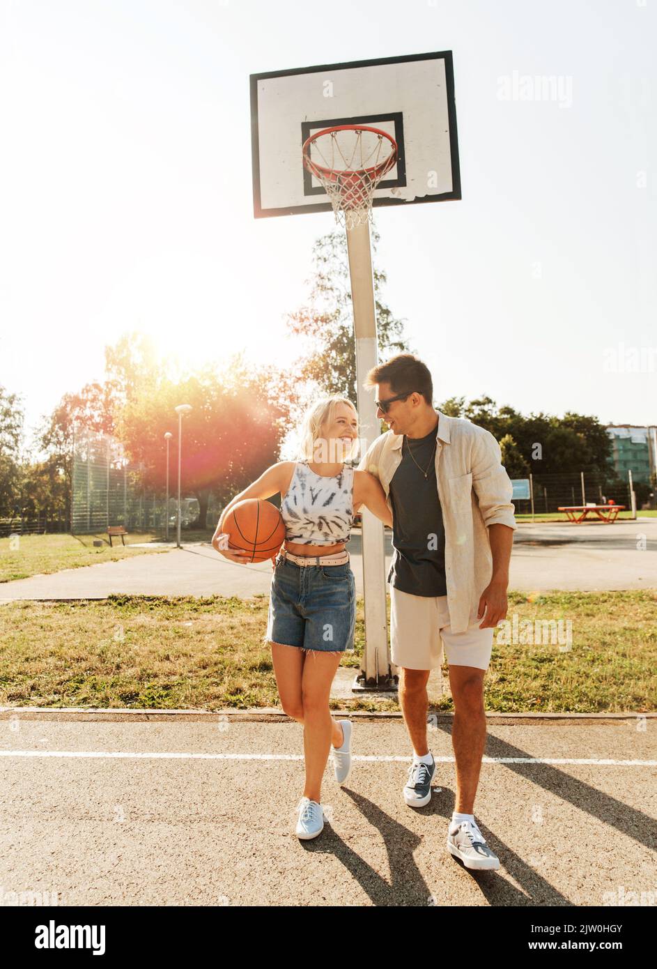 Happy basketball hi-res stock photography and images - Alamy