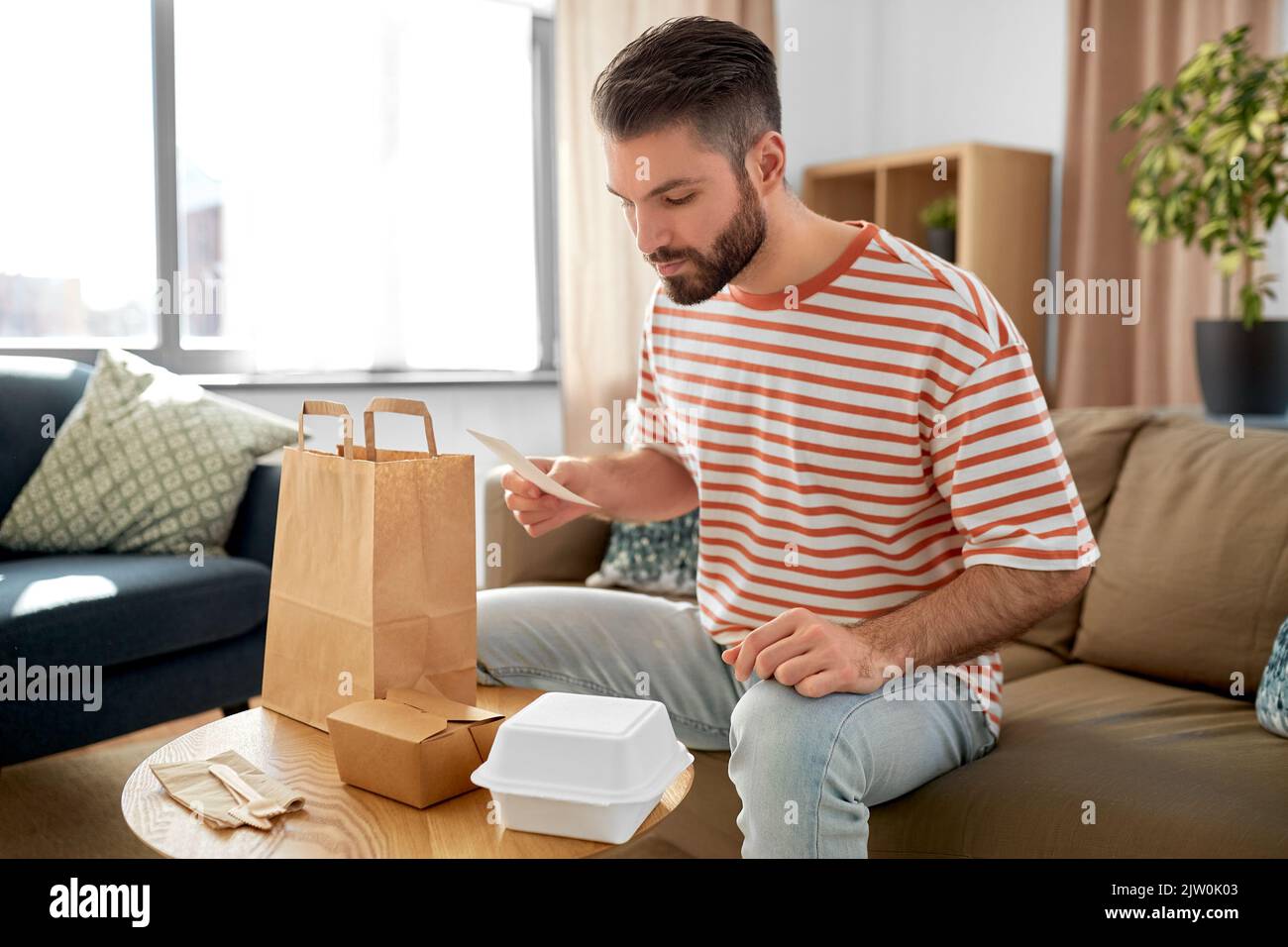Fast food bill hi-res stock photography and images - Alamy