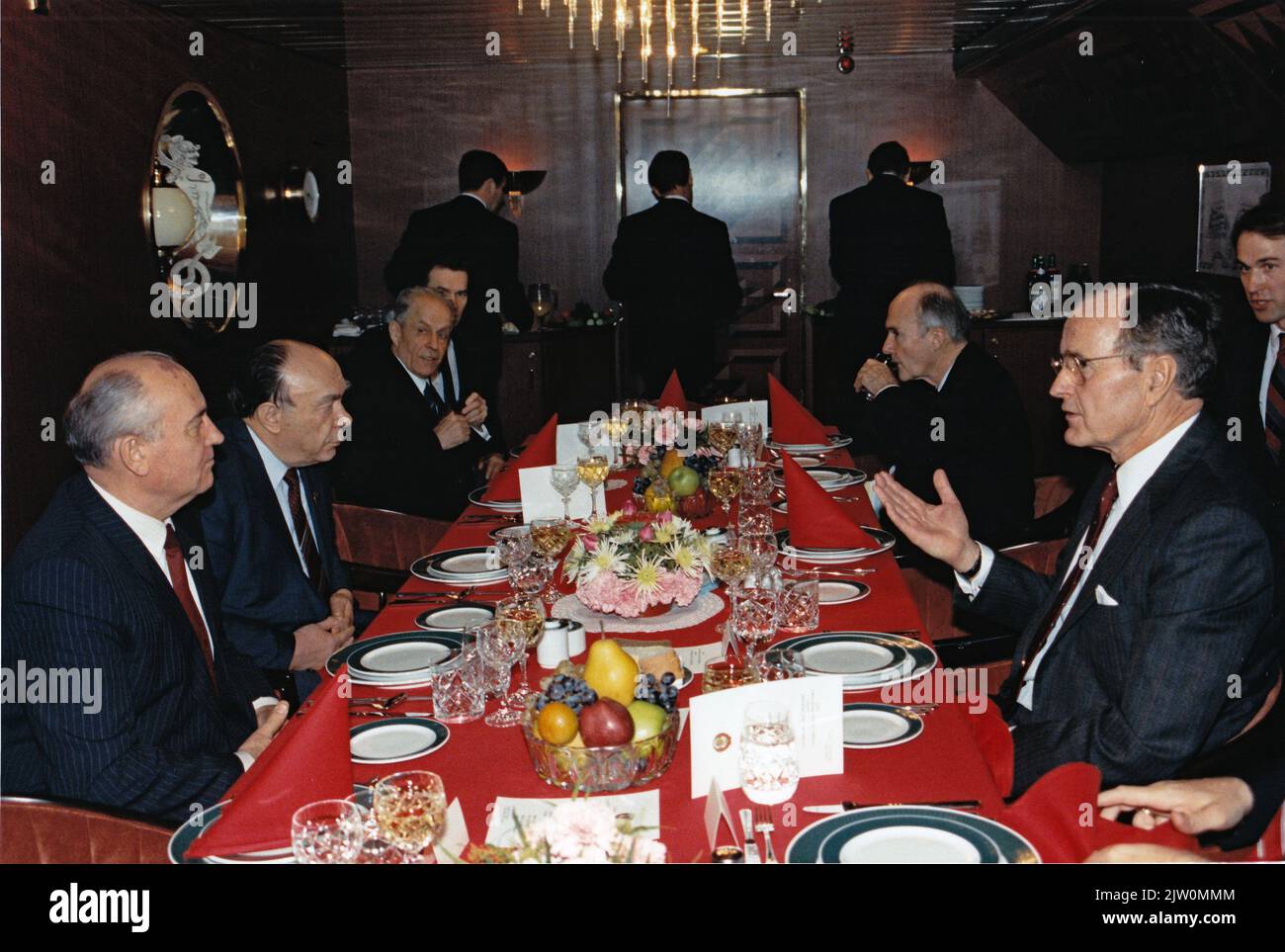 Malta summit 1989 hi-res stock photography and images - Alamy