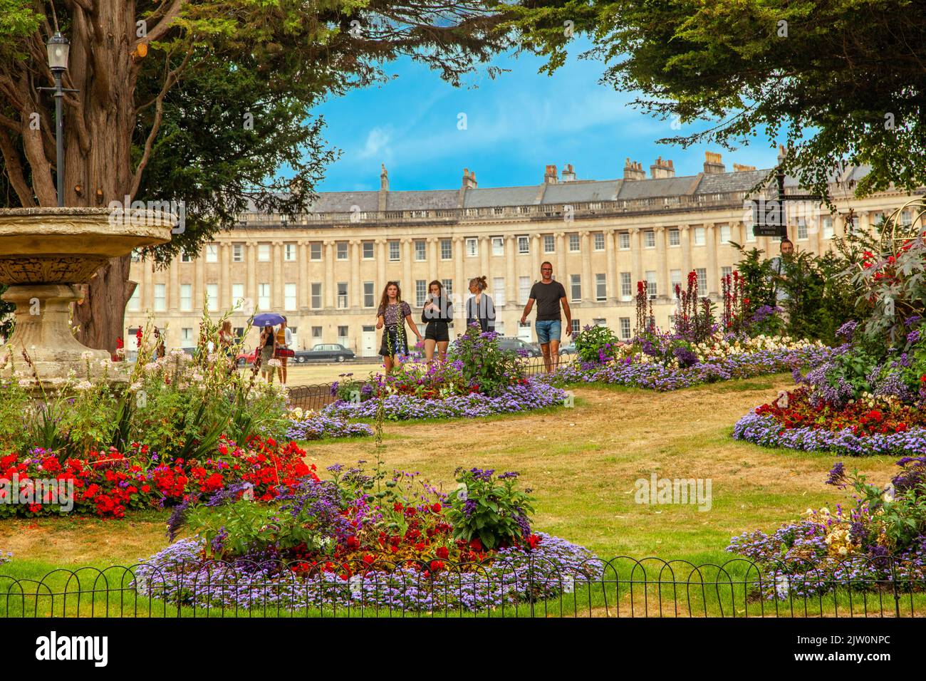 The Royal Crescent in the English town of Bath a sweeping crescent of ...