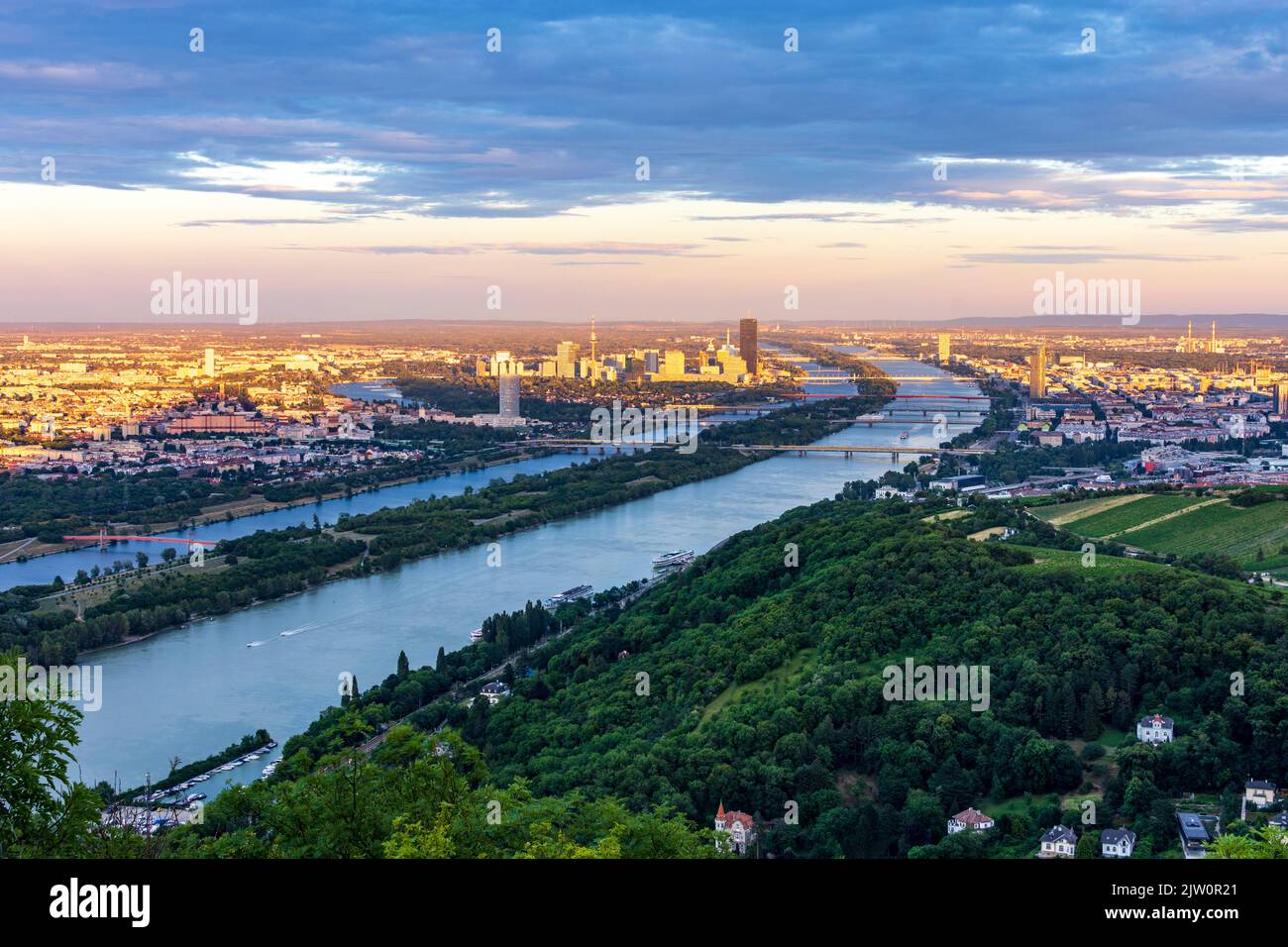 Wien, Vienna: last sunlight, view from mountain Leopoldsberg to Vienna ...