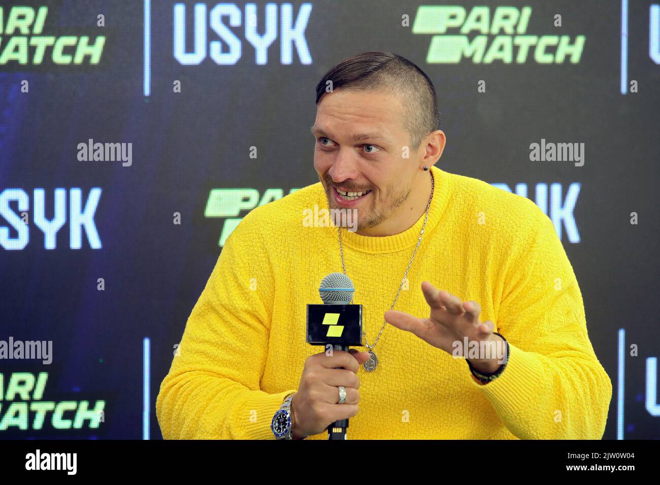 Oleksandr usyk joshua hi-res stock photography and images - Alamy