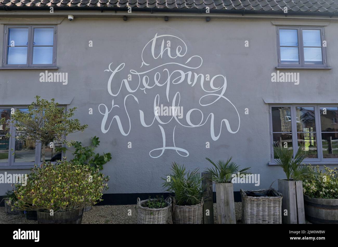 the weeping willow pub/restaurant, barrow, suffolk Stock Photo - Alamy