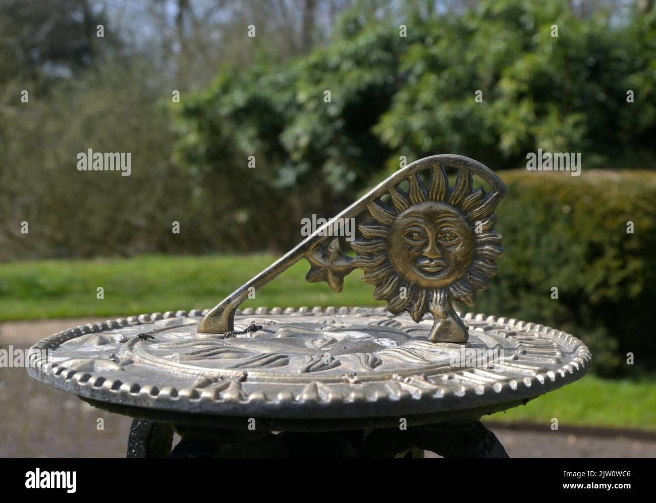 Decorative sundial hi-res stock photography and images - Alamy