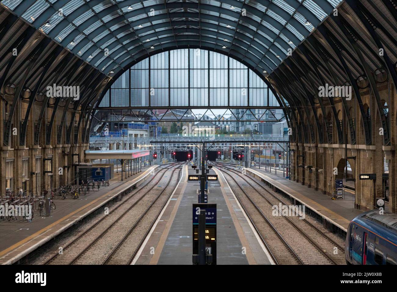 National rail service is reduced to 1-2 trains per hour at London King ...