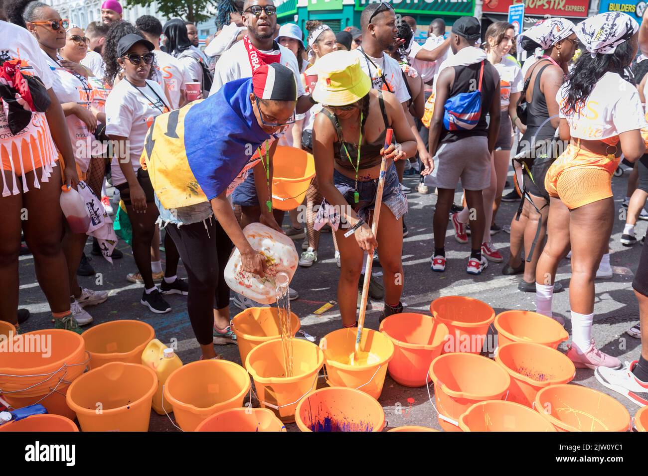 Notting Oil Carnival returns to London in 2022 the first time after a ...