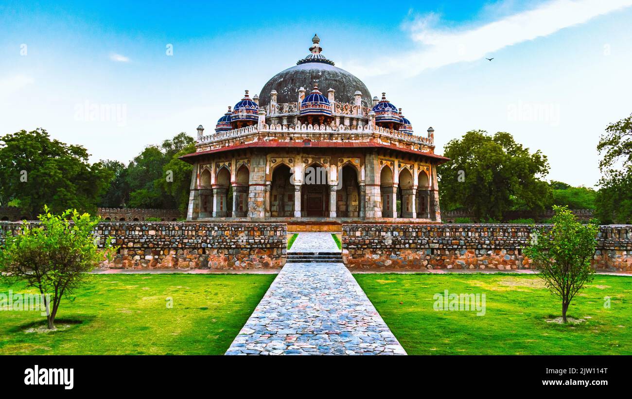 An ancient building in Humayun's Tomb, Delhi, India Stock Photo - Alamy