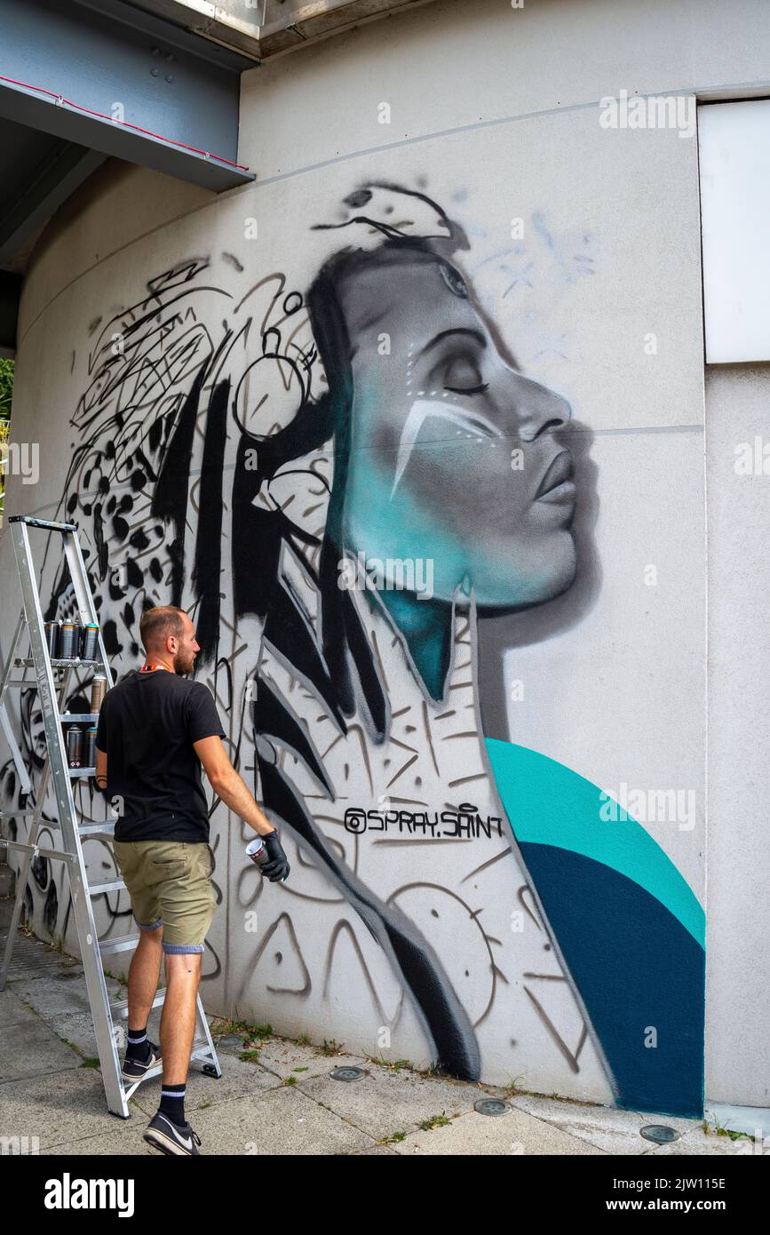 Southend City Jam event. Street artists are displaying their skills at ...