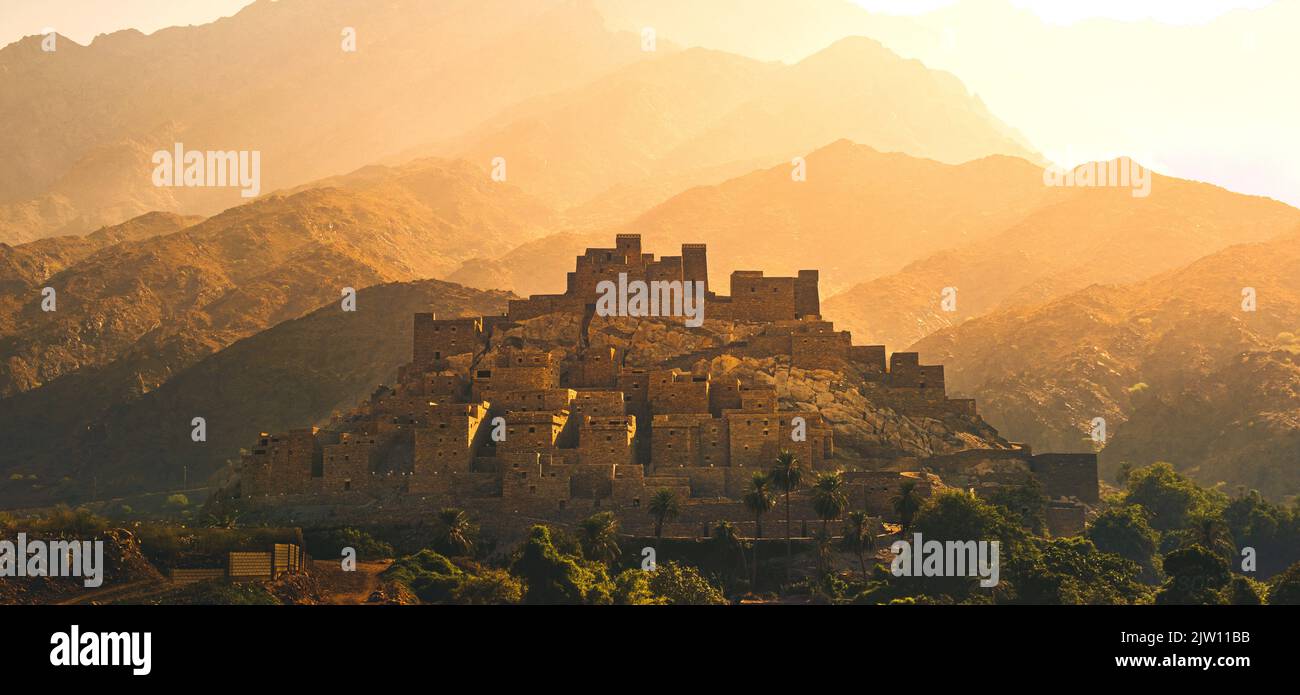 Marble castle hi-res stock photography and images - Alamy