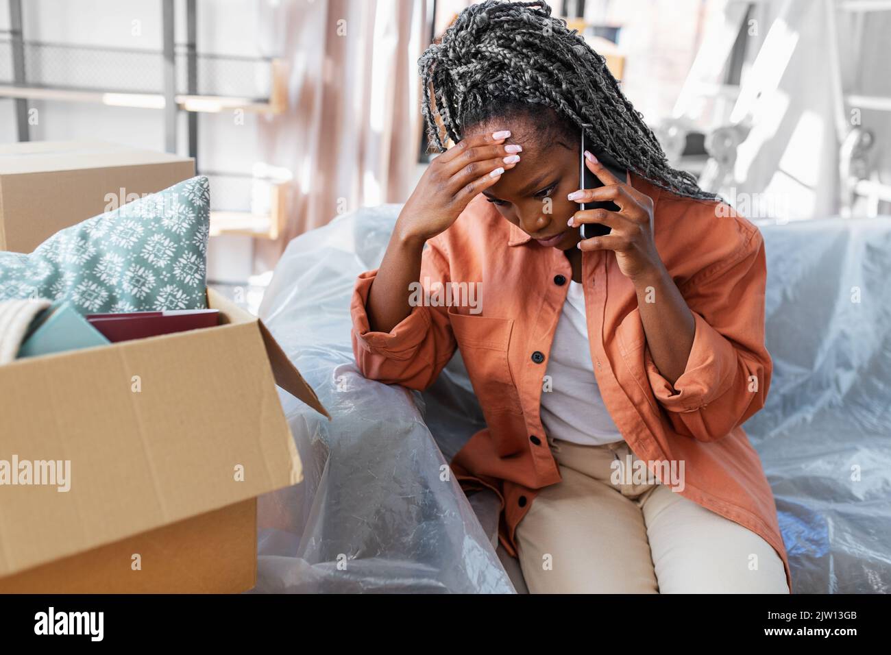 Home phone repair hi-res stock photography and images - Alamy