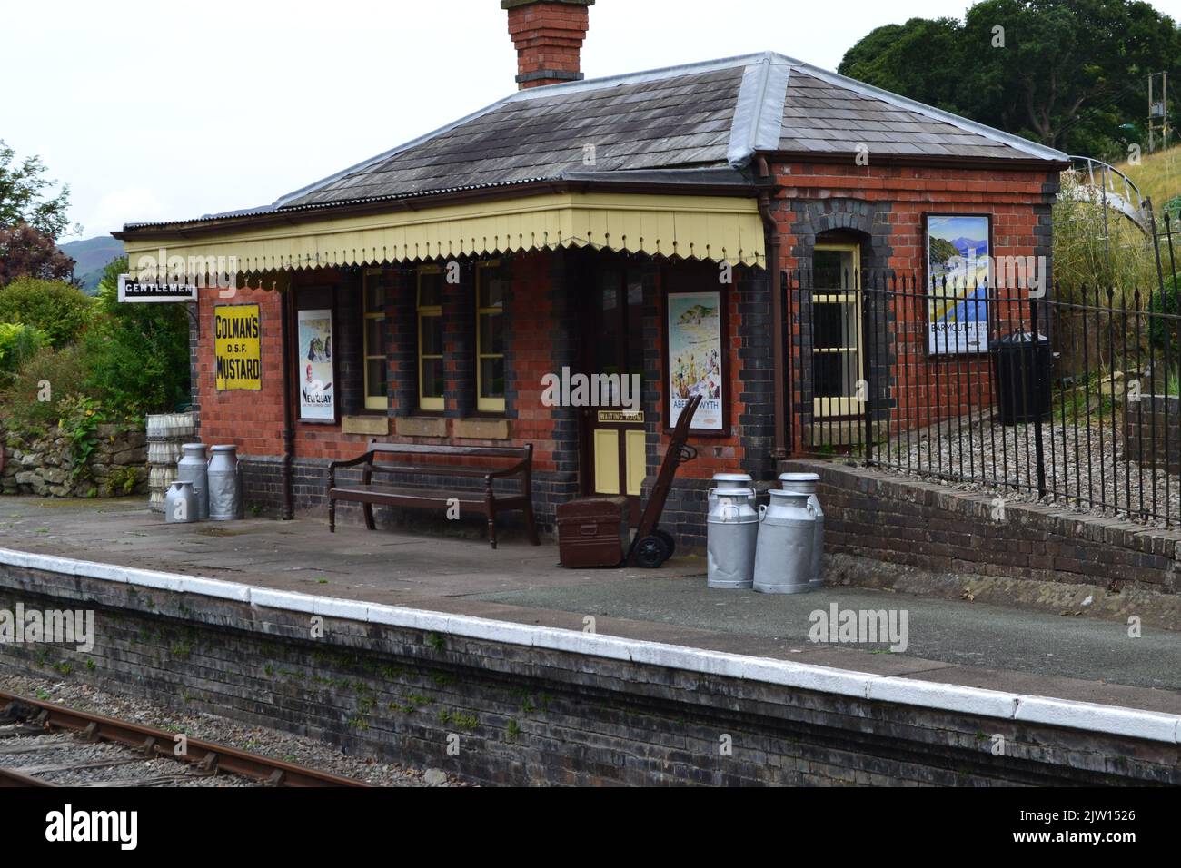 Carrog Railway Station Waiting Room Stock Photo - Alamy