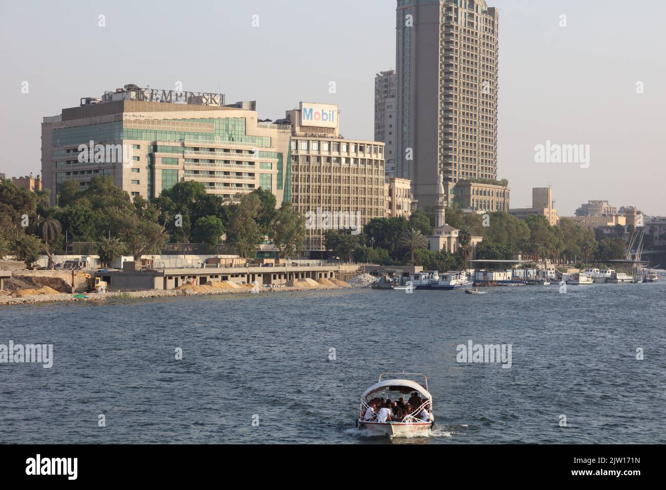 The Nile promenade from Qasr El Nil bridge Stock Photo - Alamy