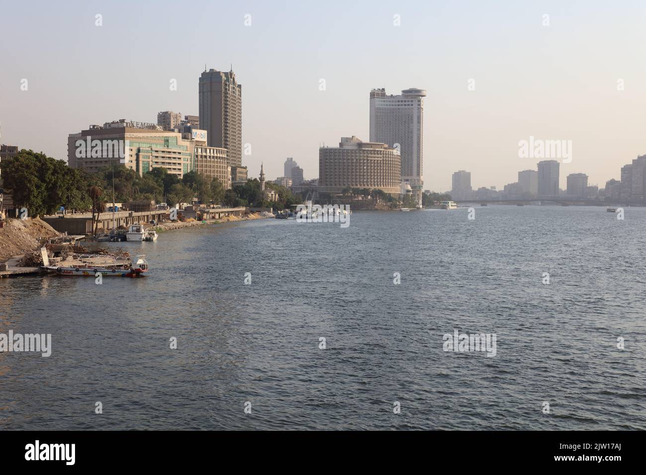 The Nile promenade from Qasr El Nil bridge Stock Photo - Alamy