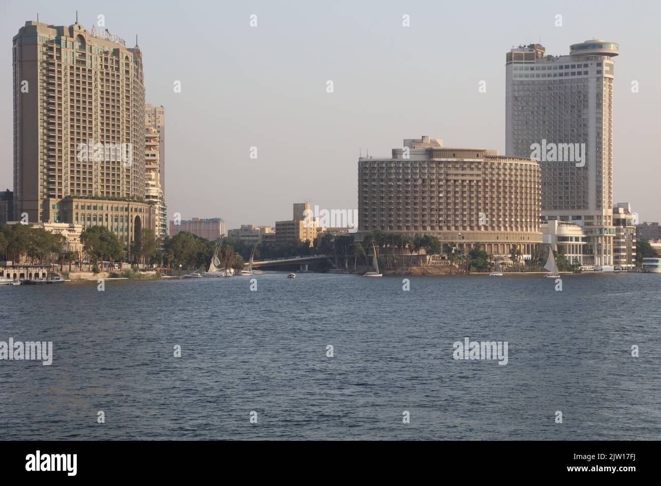 The Nile promenade from Qasr El Nil bridge Stock Photo - Alamy