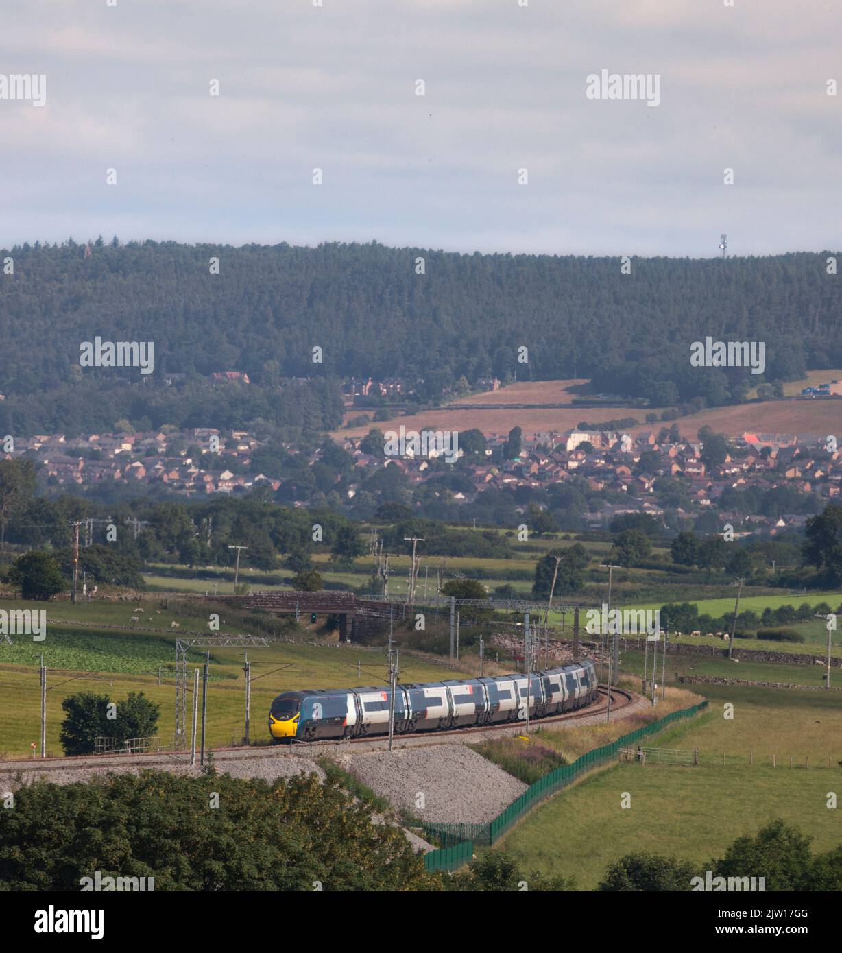 Avanti West coast class 390 pendolino electric high speed train passing ...