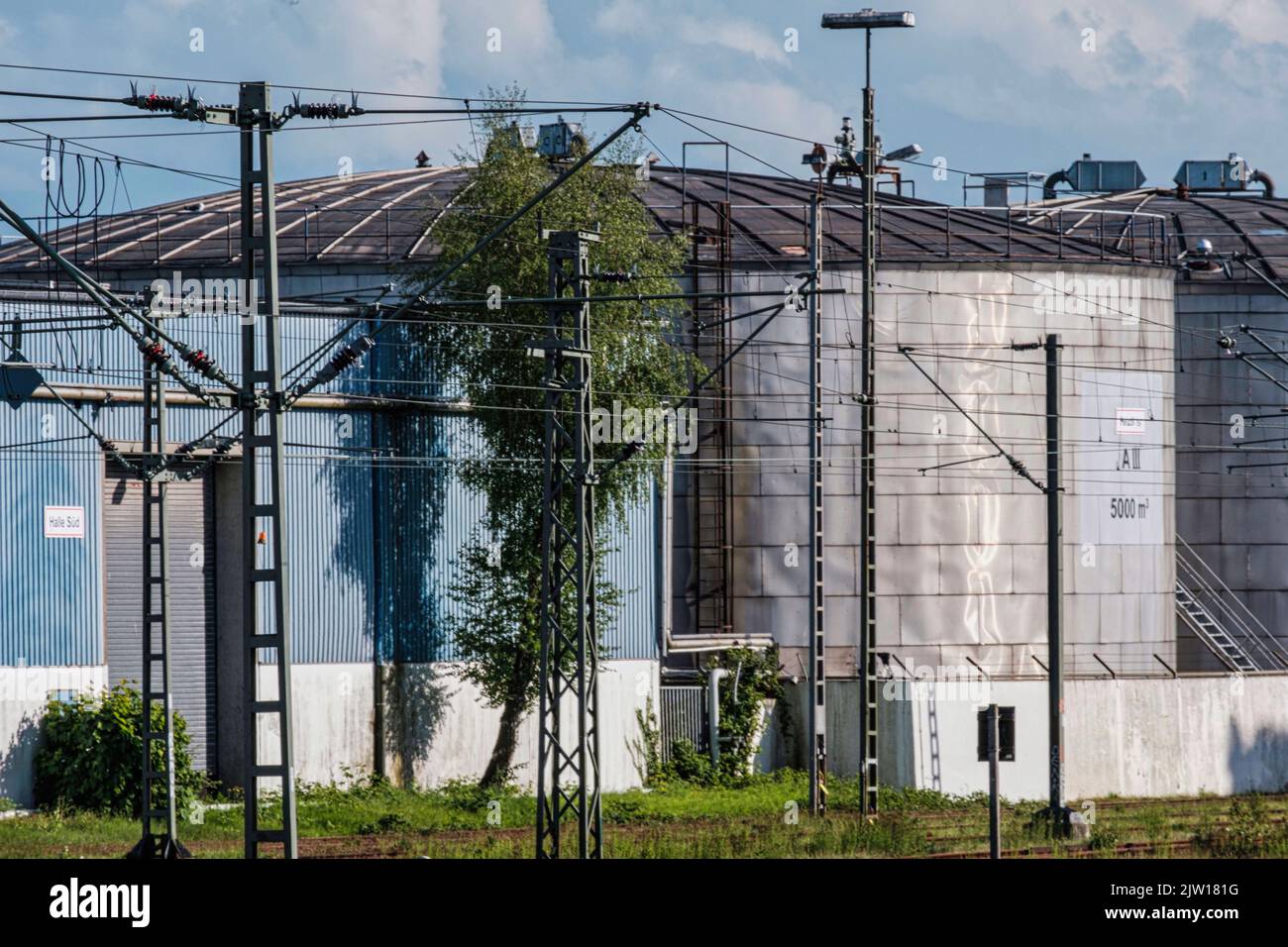 Storage of liquid or gaseous substances in an industrial port Stock ...