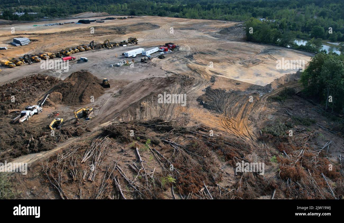 Large outdoor construction site hi-res stock photography and images - Alamy