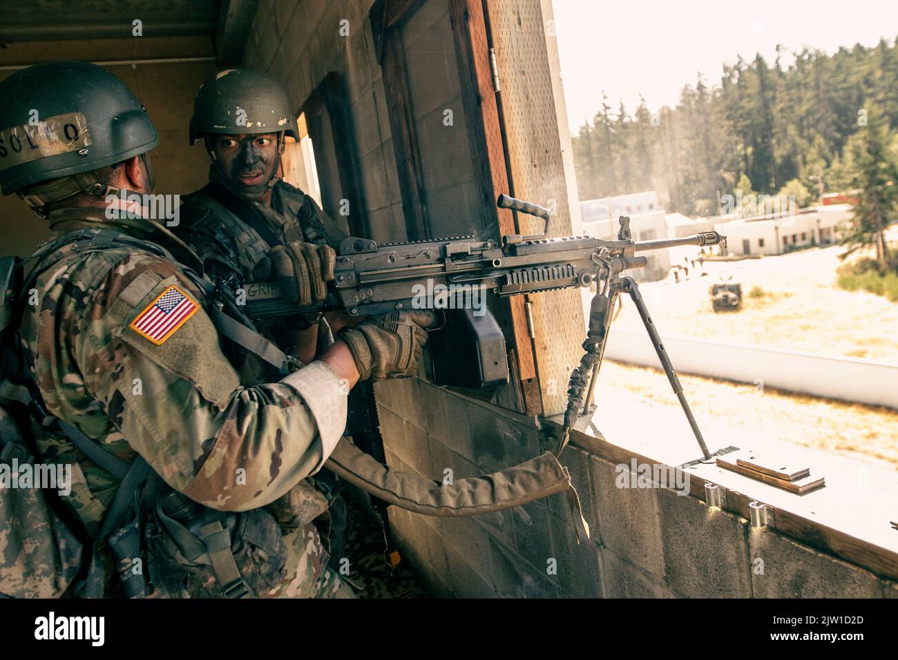 Army National Guard officer candidates, enrolled in the Washington Army ...