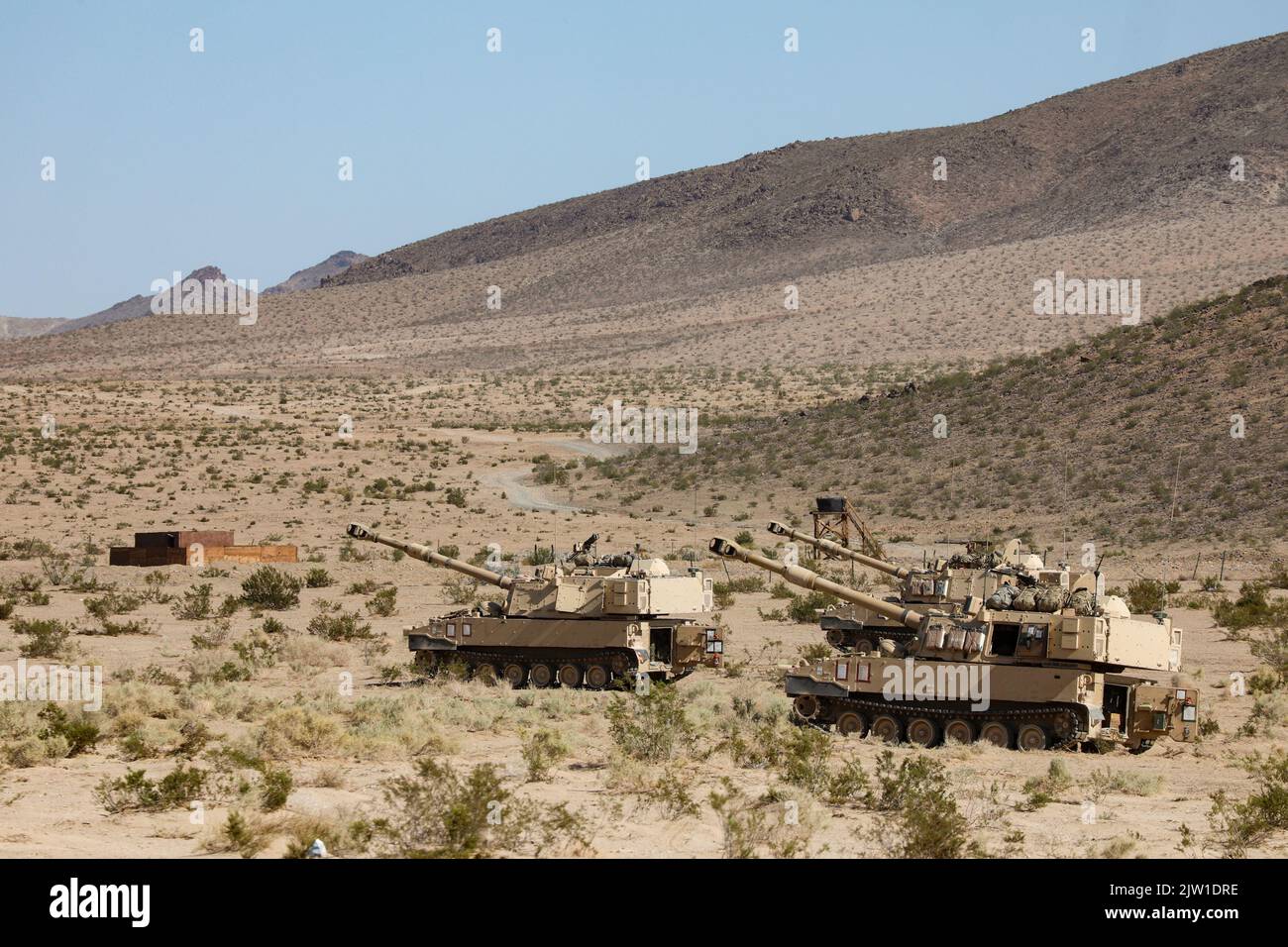 U.S. Soldiers assigned to 1st Battalion, 7th Field Artillery Regiment ...