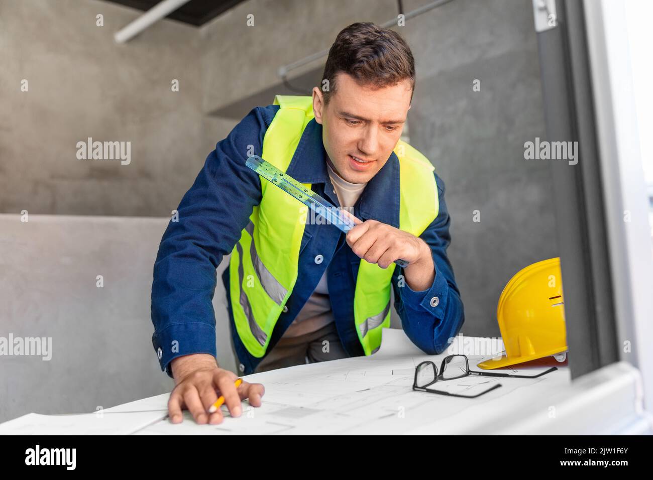 Architect ruler hi-res stock photography and images - Alamy