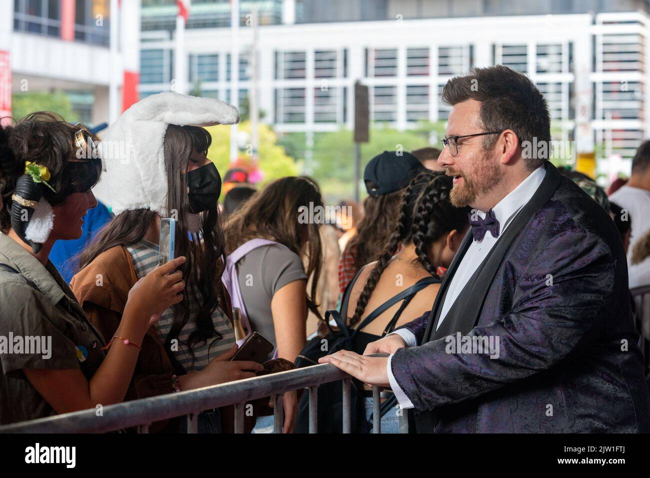 Thomas Ridgewell talks to fans at 2022 Buffer Festival red carpet Stock ...