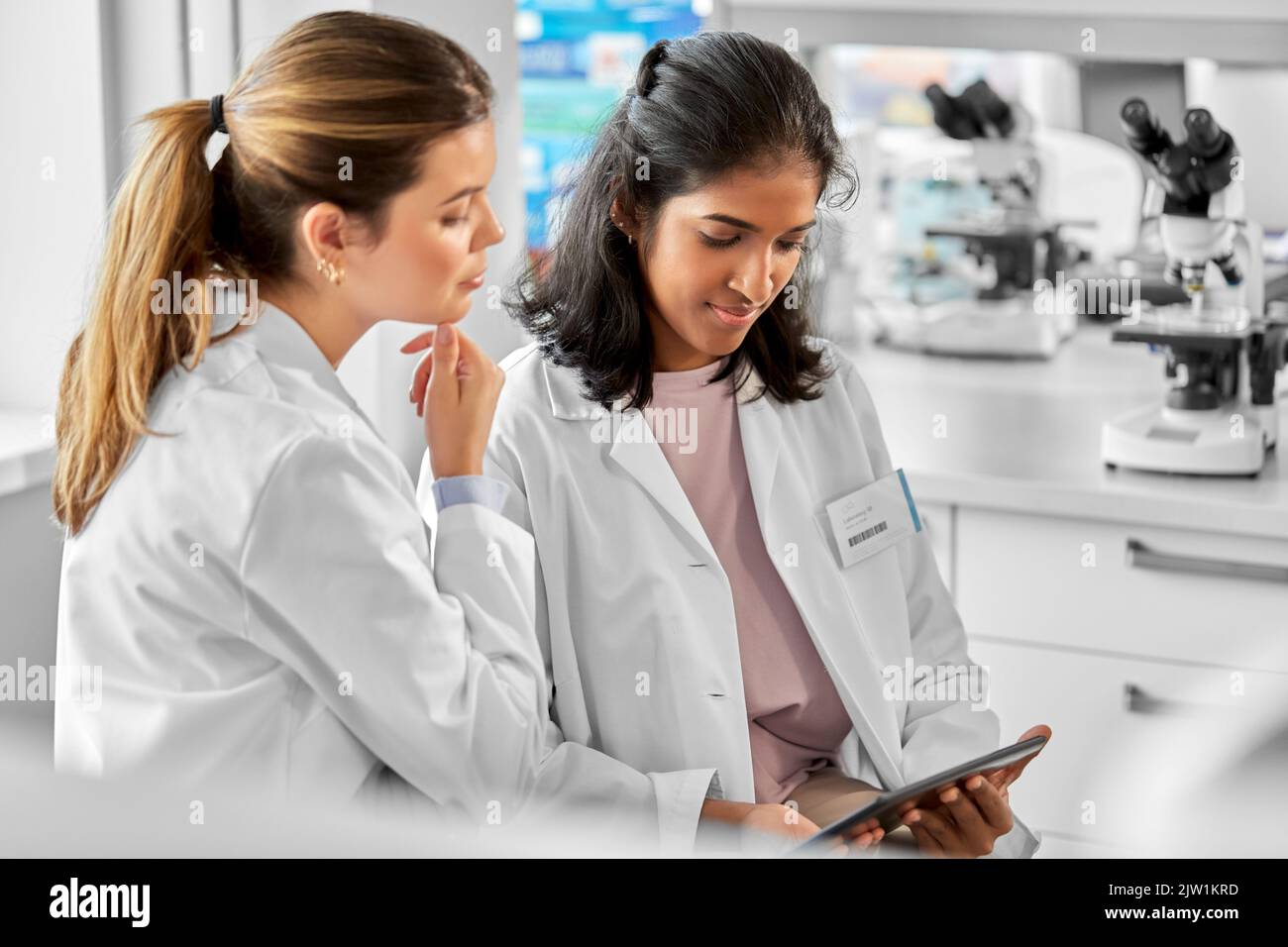 Computer laboratory hi-res stock photography and images - Alamy