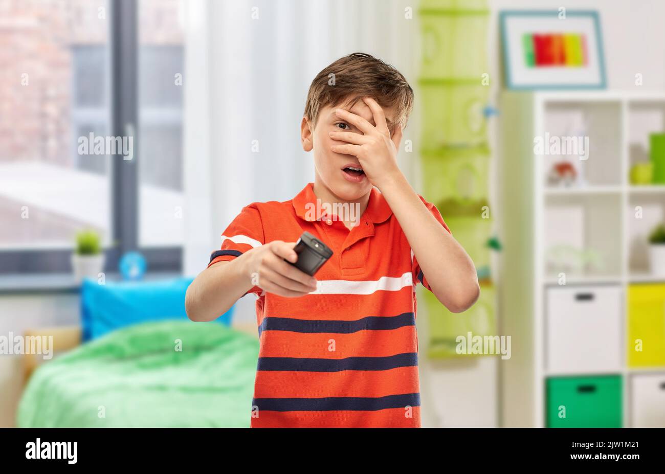 Boy preteen scared hi-res stock photography and images - Alamy