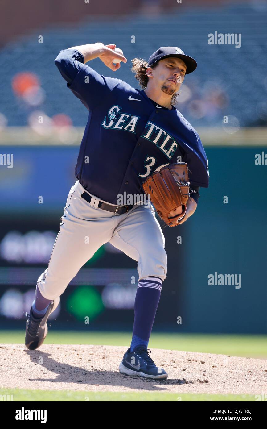 DETROIT, MI - SEPTEMBER 1: Seattle Mariners starting pitcher Logan ...