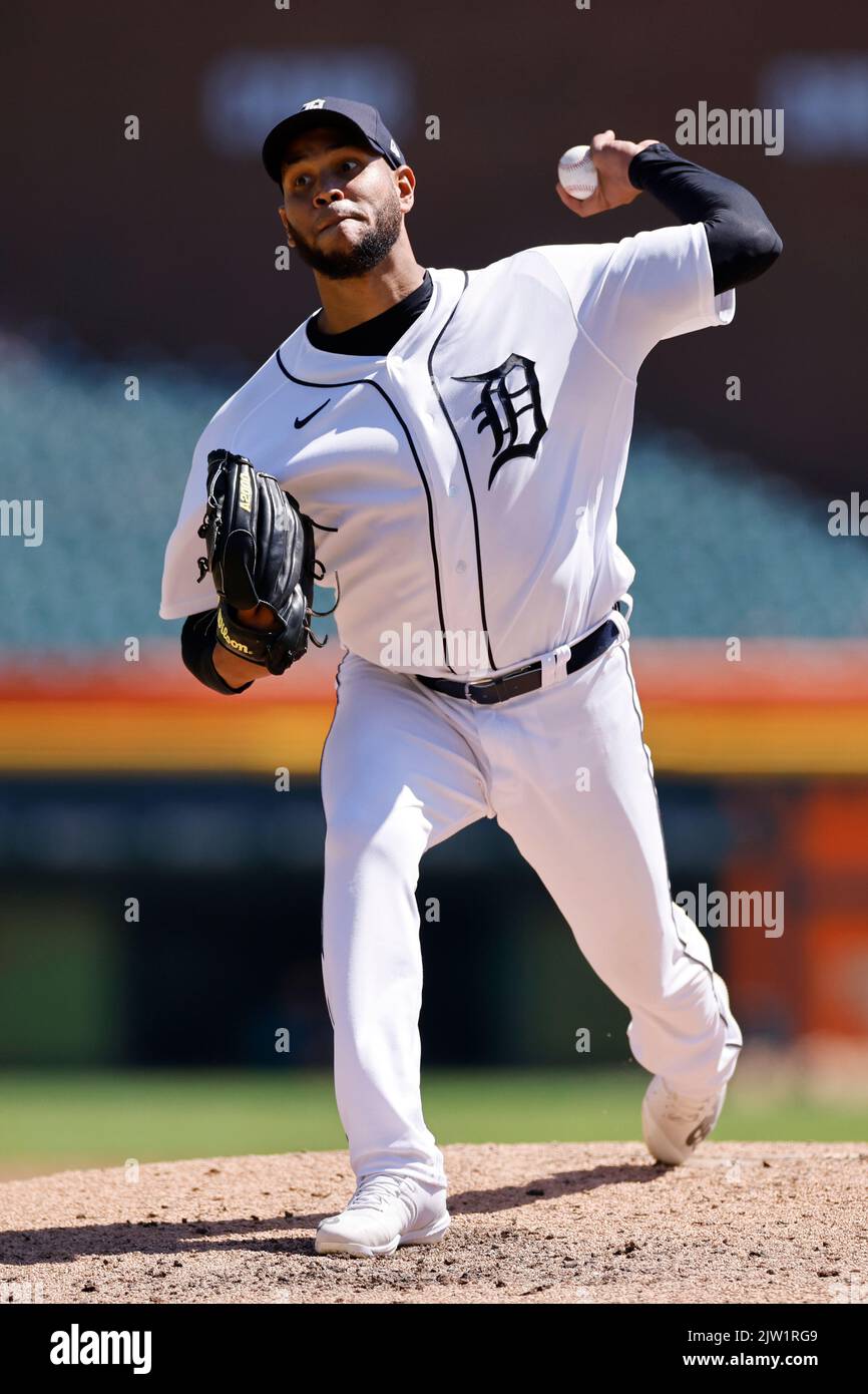 DETROIT, MI - SEPTEMBER 1: Detroit Tigers starting pitcher Eduardo ...
