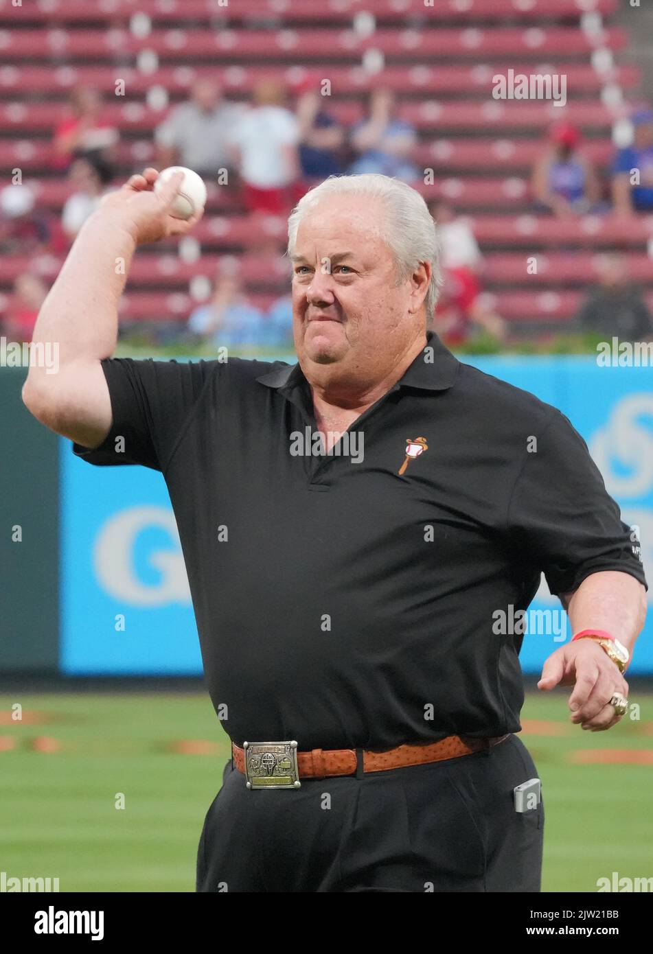 Joe west umpire hi-res stock photography and images - Alamy