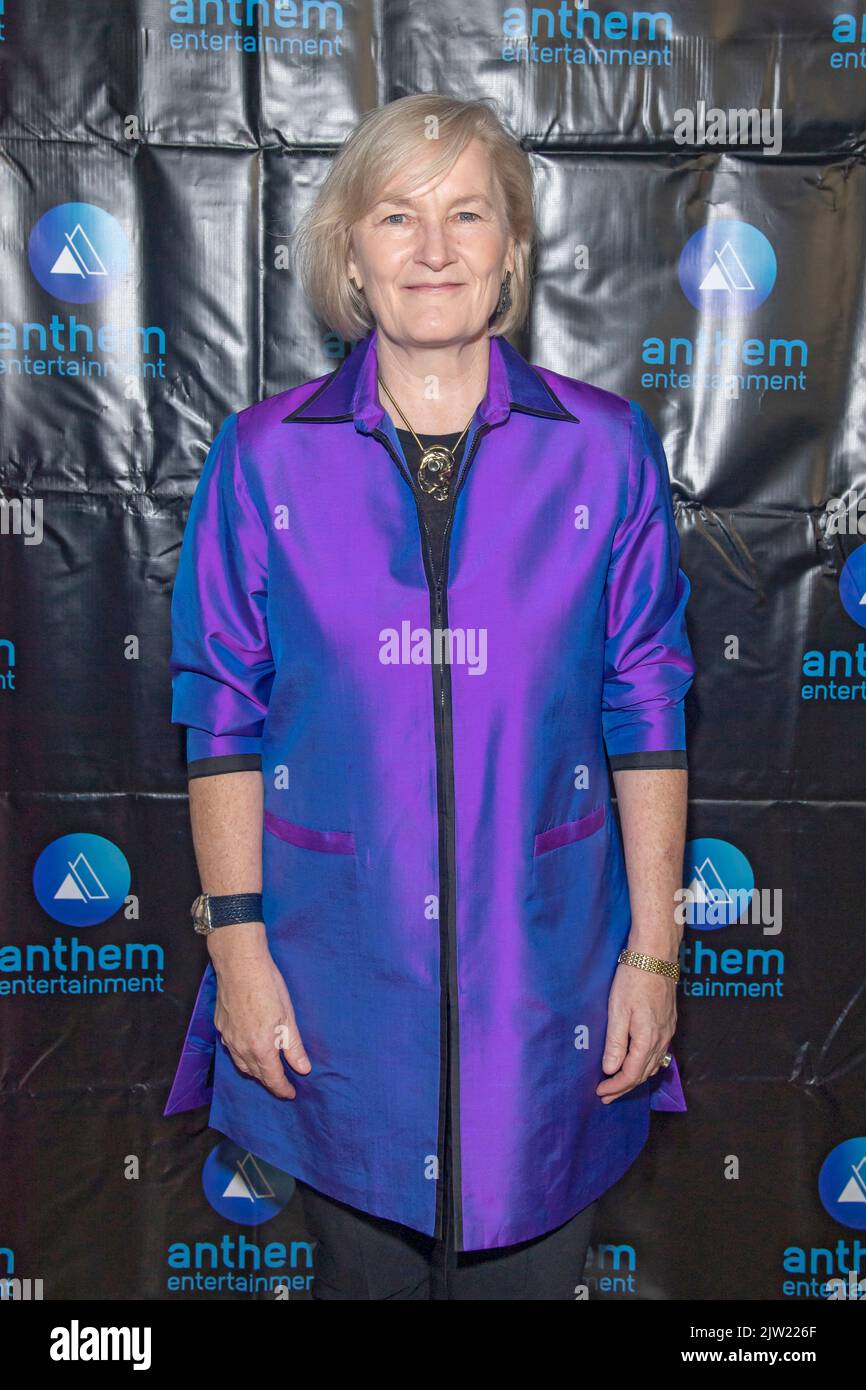 NEW YORK, NEW YORK - SEPTEMBER 02: Helen Murphy attend "José Feliciano ...