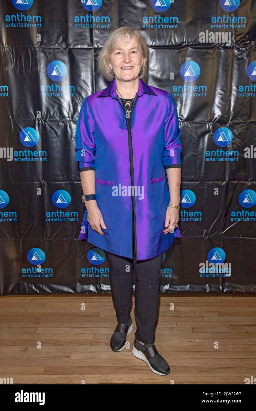 NEW YORK, NEW YORK - SEPTEMBER 02: Helen Murphy attend "José Feliciano ...