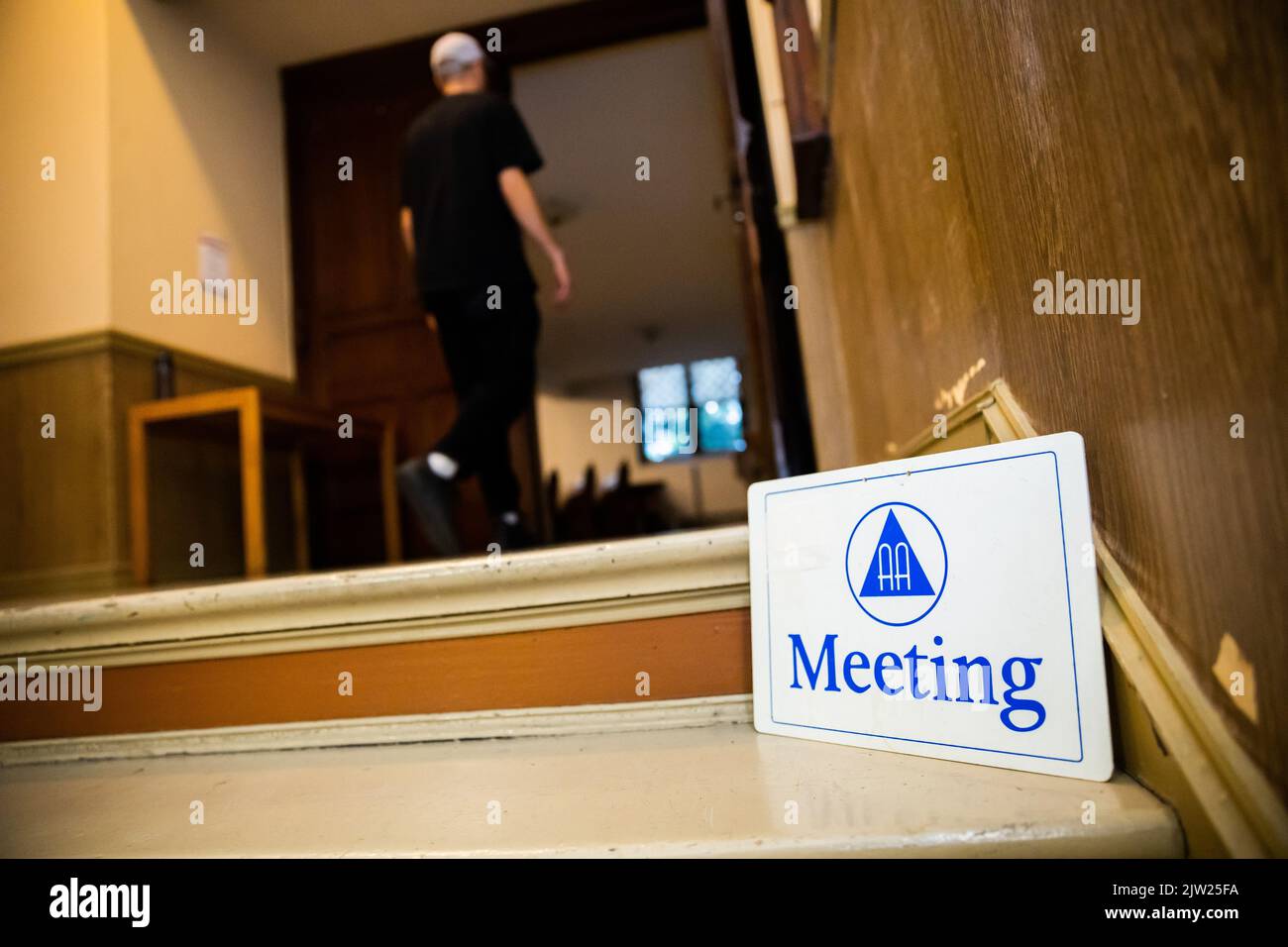 Alcoholics anonymous meeting sign hi-res stock photography and images ...