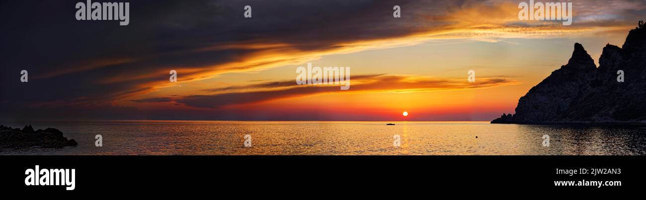 Panorama mirt the rocks Capo Vaticano at sunset, Capo Vaticano ...