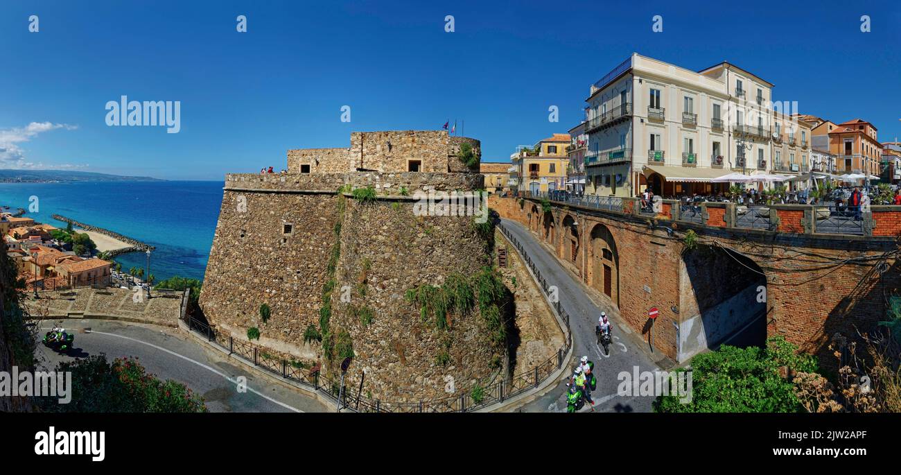 Castello Murat Castle and Museum, Piazza della Repubblica, Pizzo ...
