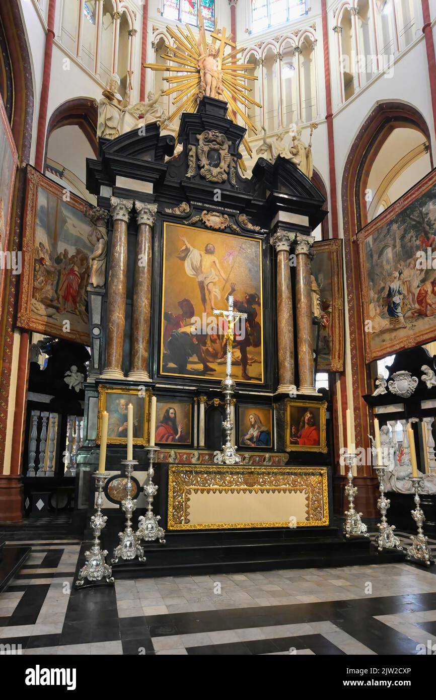 Saint Salvator Cathedral, Main Altar, Bruges, Belgium Stock Photo - Alamy