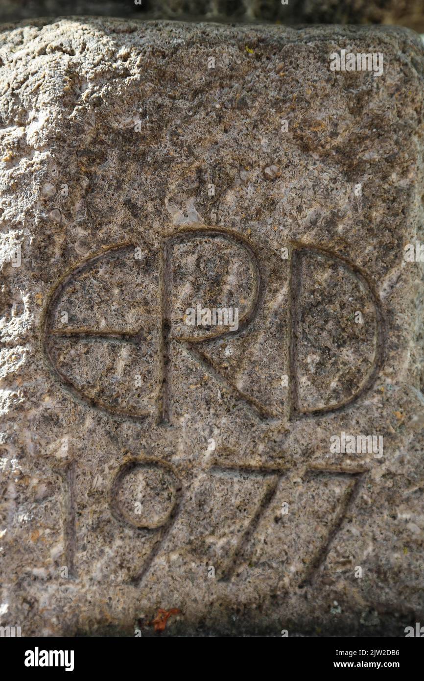 Signature on the sculpture Eninger Kraemer, stone sculpture by the ...